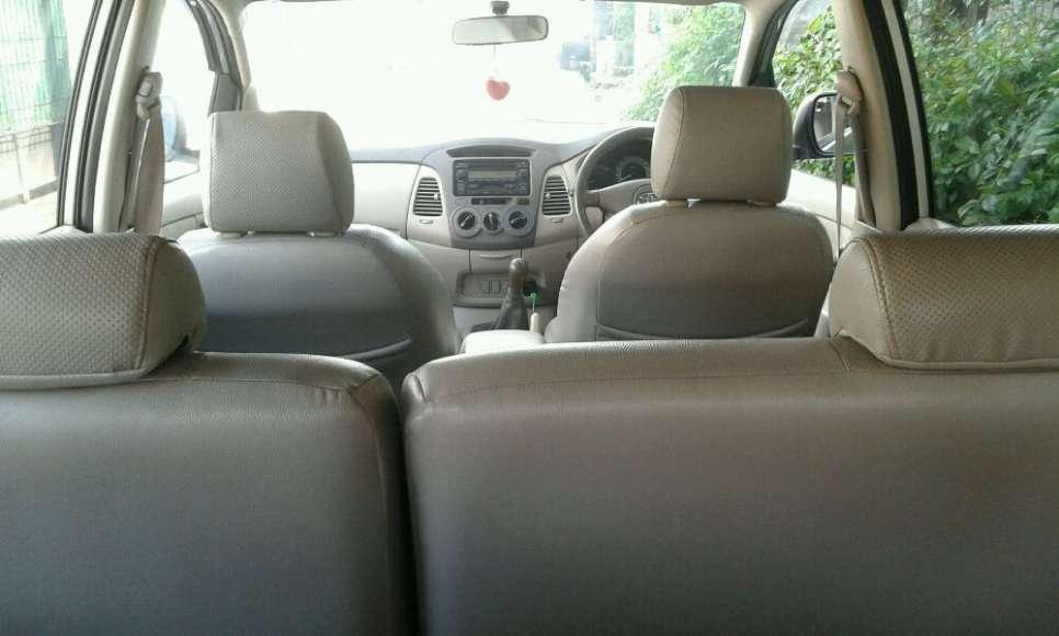 Toyota Kijang Innova 2008 dijual cepat 557106