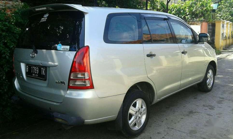 Toyota Kijang Innova 2008 dijual cepat 557106