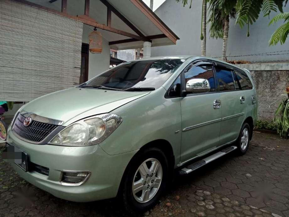 Toyota Kijang Innova 2005 dijual cepat 577121