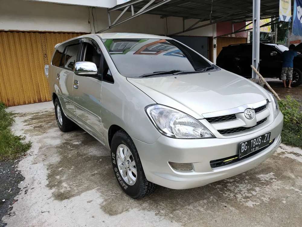 Jual Toyota Kijang Innova 2004, KM Rendah 780936